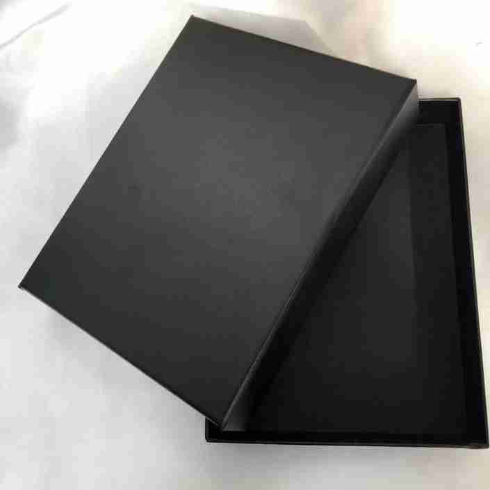Black Gift Box for The Periodic Table Display with Real Elements ...