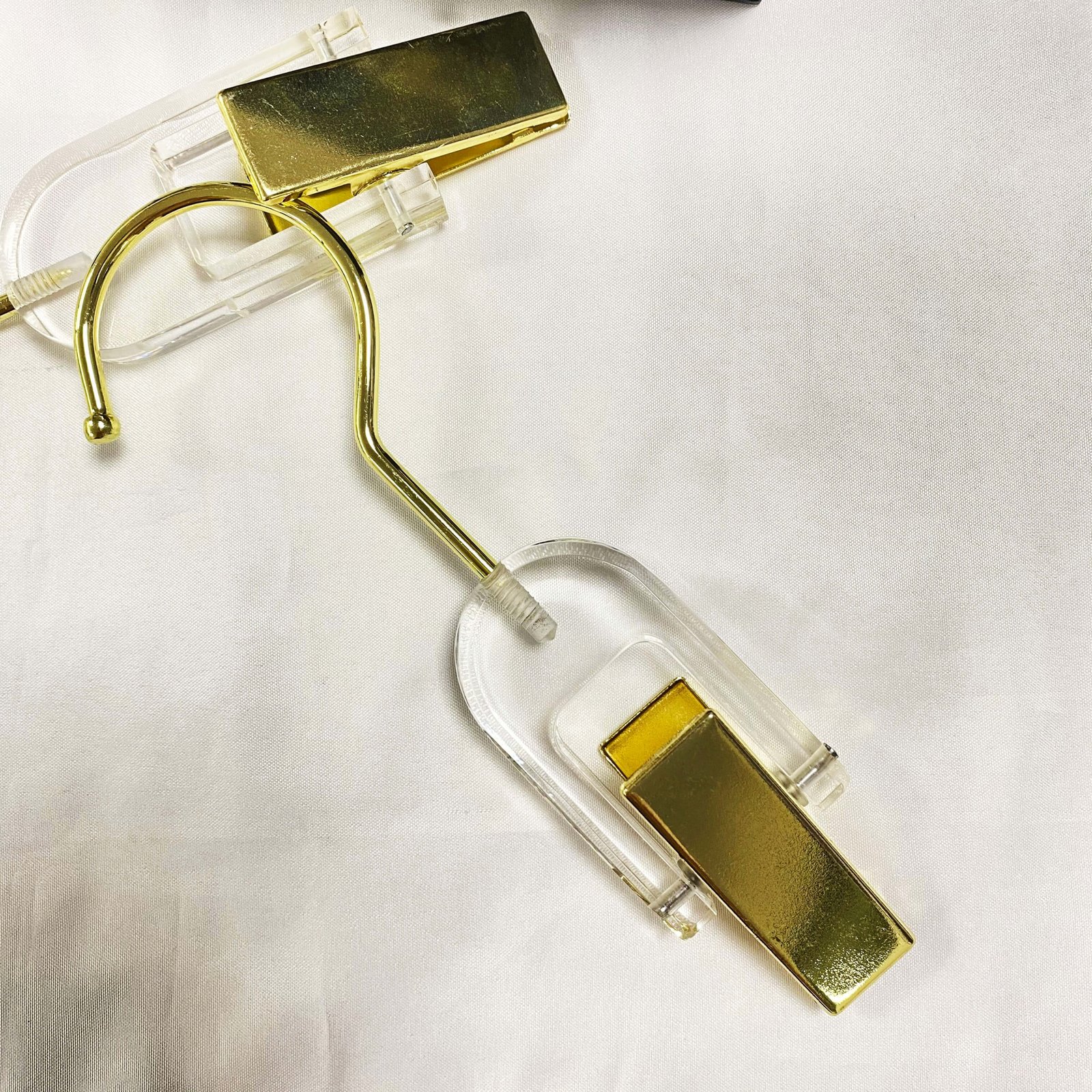 Acrylic Bra Clips Crystal Socks Scarf Necktie Hanger Clips - Chinov Display